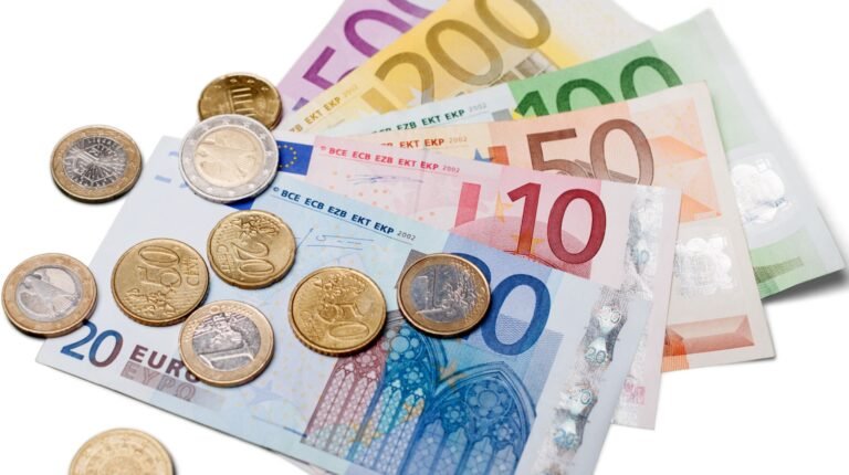 What Currency Does Germany Use? A Quick Guide for Travelers - Explore ...